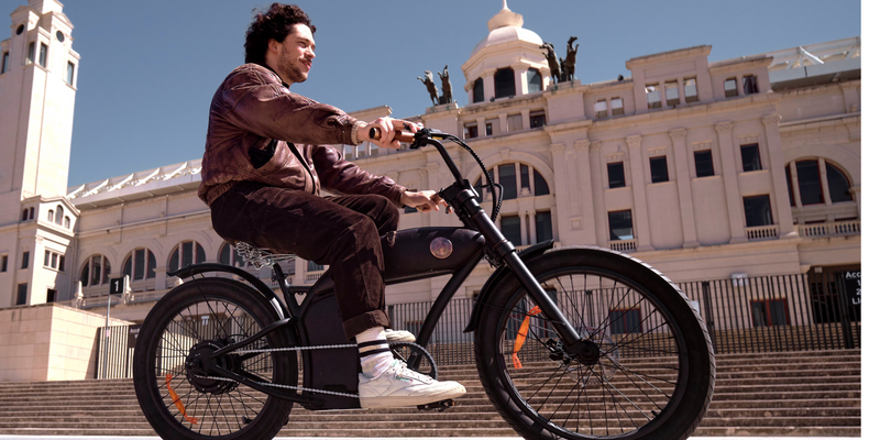 Rayvolt Cruzer - Timeless Café Racer E-bike for Iconic Adventures