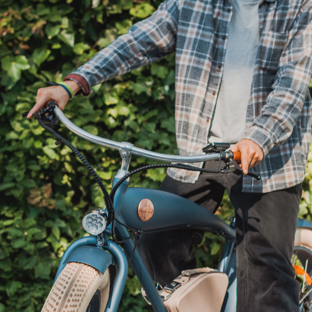 Rayvolt Beachin - Vintage Beach Cruiser E-bike for Coastal Vibes